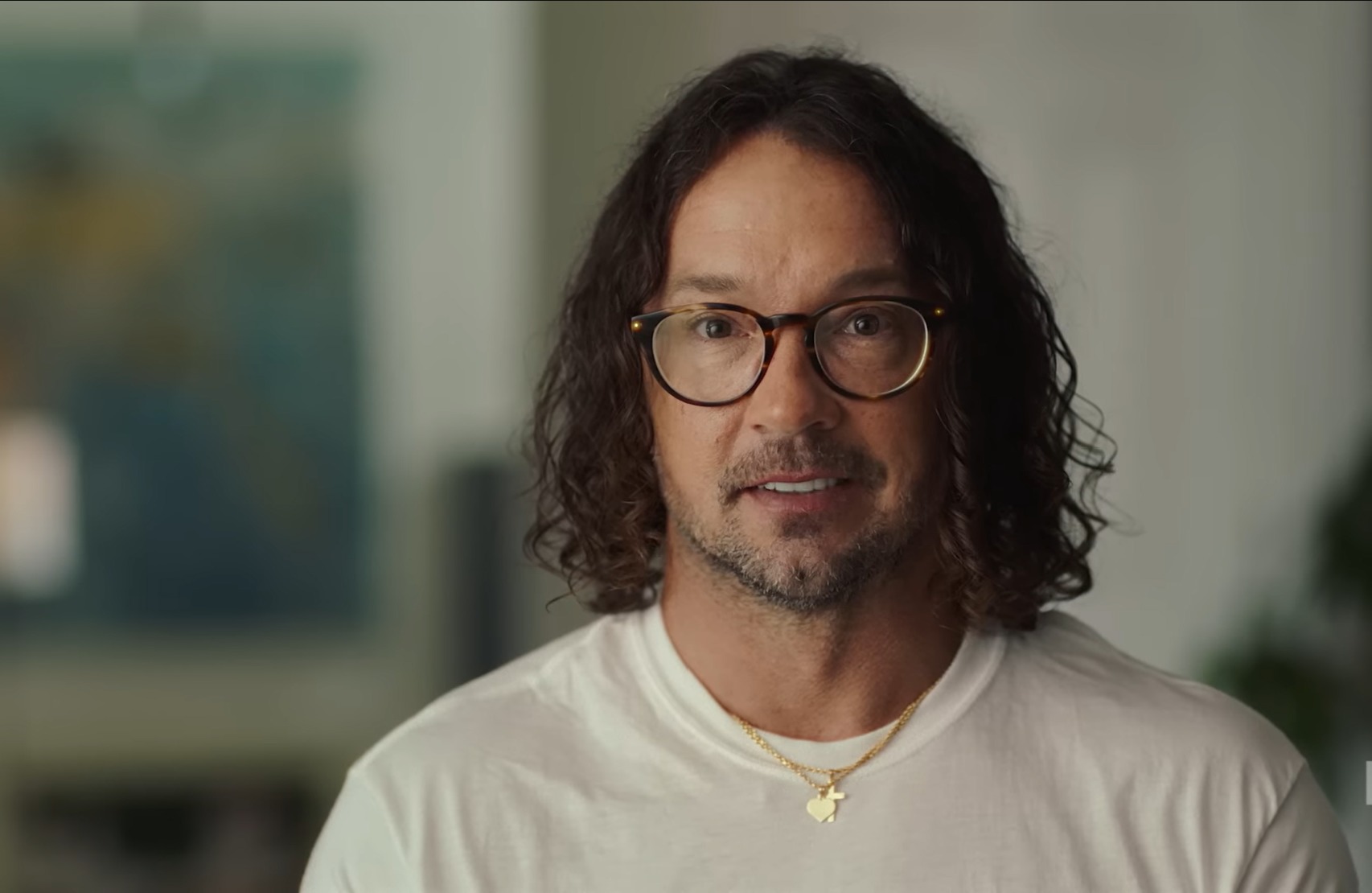 En una carta pública, Carl Lentz dice "Ya no estoy en el ministerio ...