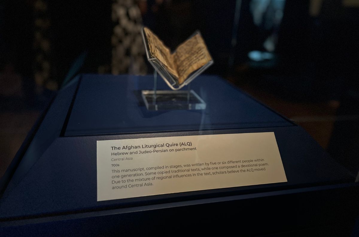 Libro hebreo más antiguo del mundo se presenta en el Museo de la Biblia