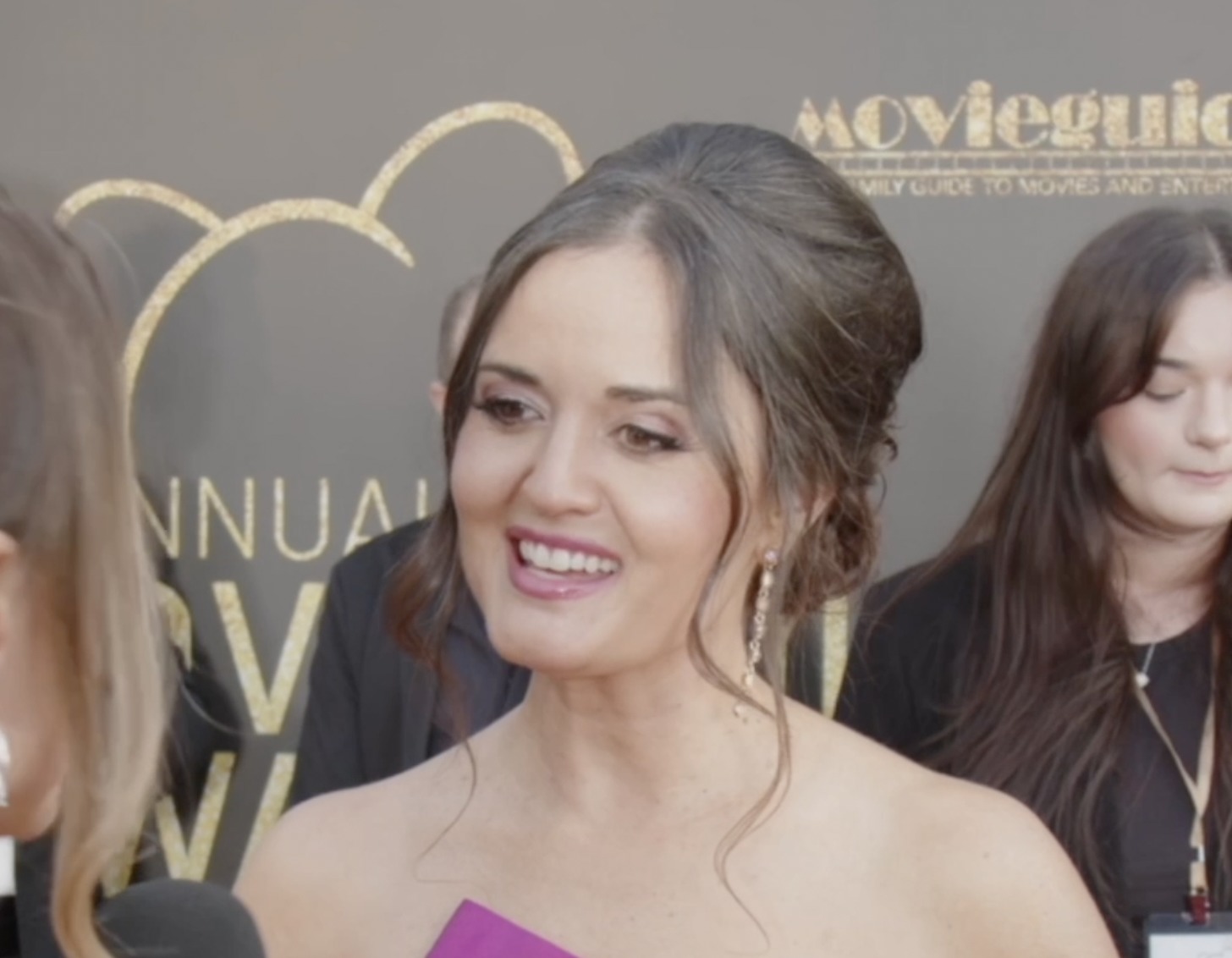 Danica McKellar afirma que “confiar en Dios” ha cambiado su vida dentro ...